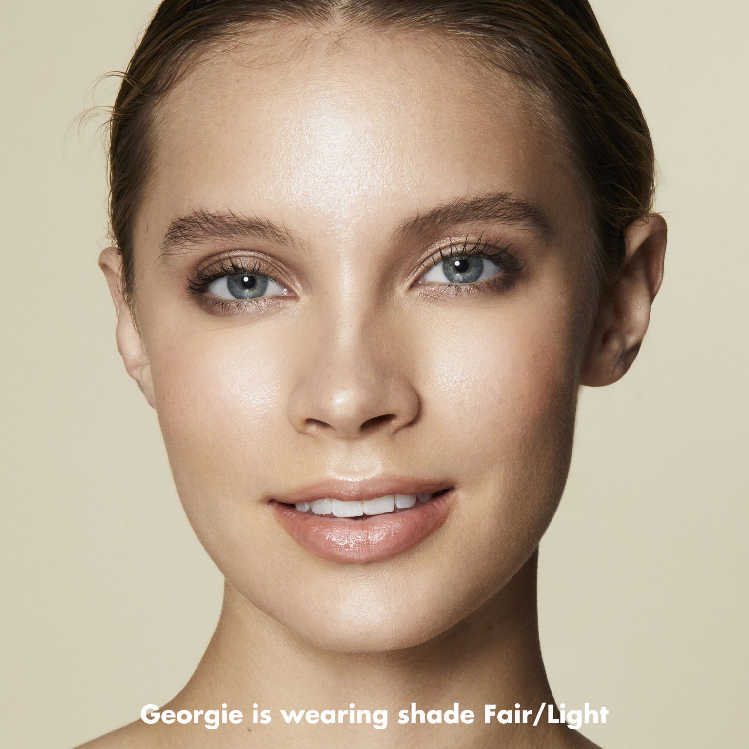 ELF COSMETIC HALO GLOW LIQUID FILTER - Beauty face